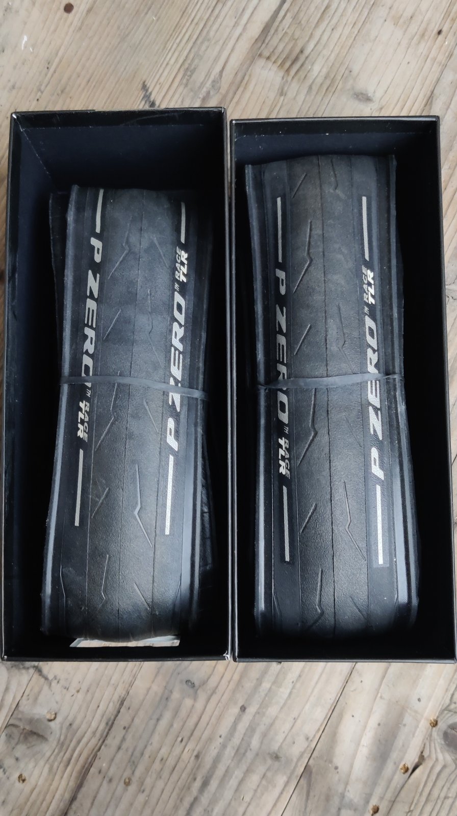 Pirelli P Zero Race tlr | BDC MAG