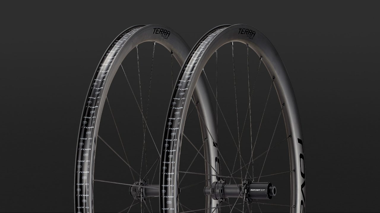 Specialized presenta le nuove ruote Roval Terra CLX II e Alpinist SLX ...